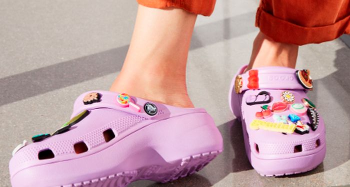 Crocs reinventa su colección para que sea siempre novedosa